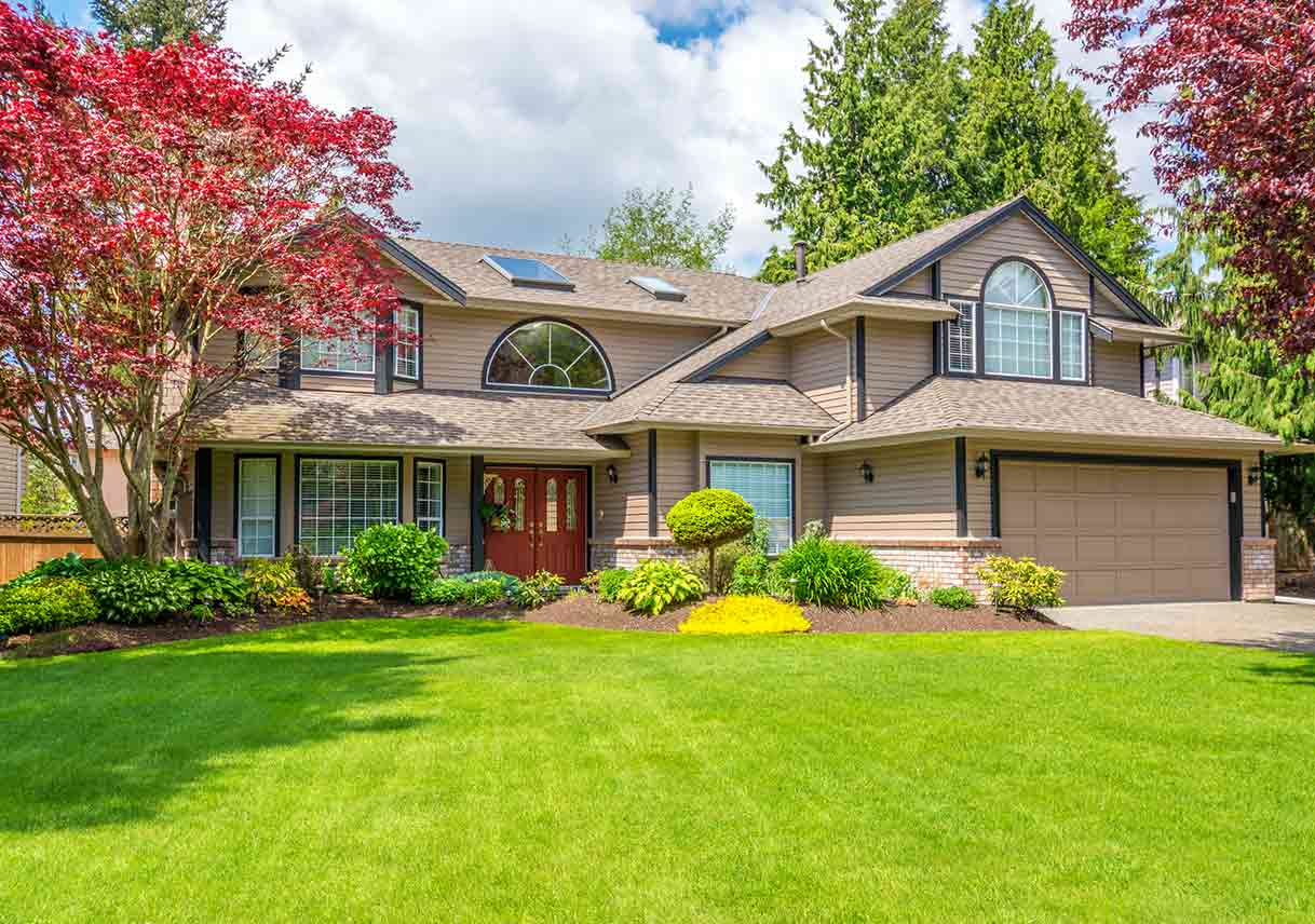 How to Win Yard of the Month | Best Pick Reports