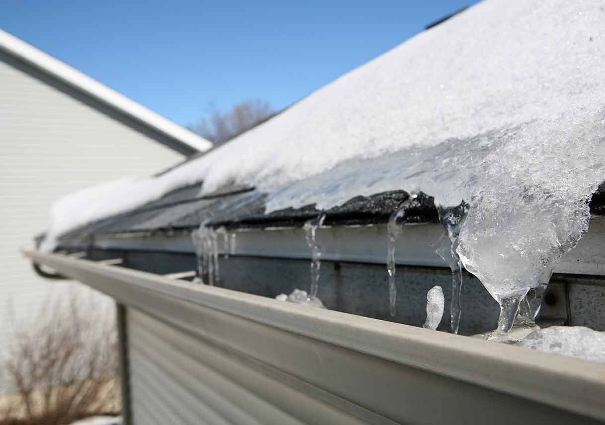 What Roofers Want You to Know About Ice Dams | Best Pick Reports