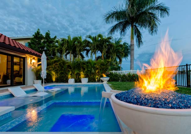 How Saltwater Pools Work Pros And Cons Best Pick Reports