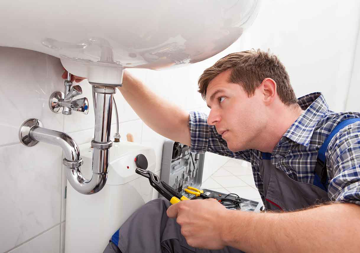 4 Questions to Ask Your Plumber | Best Pick Reports